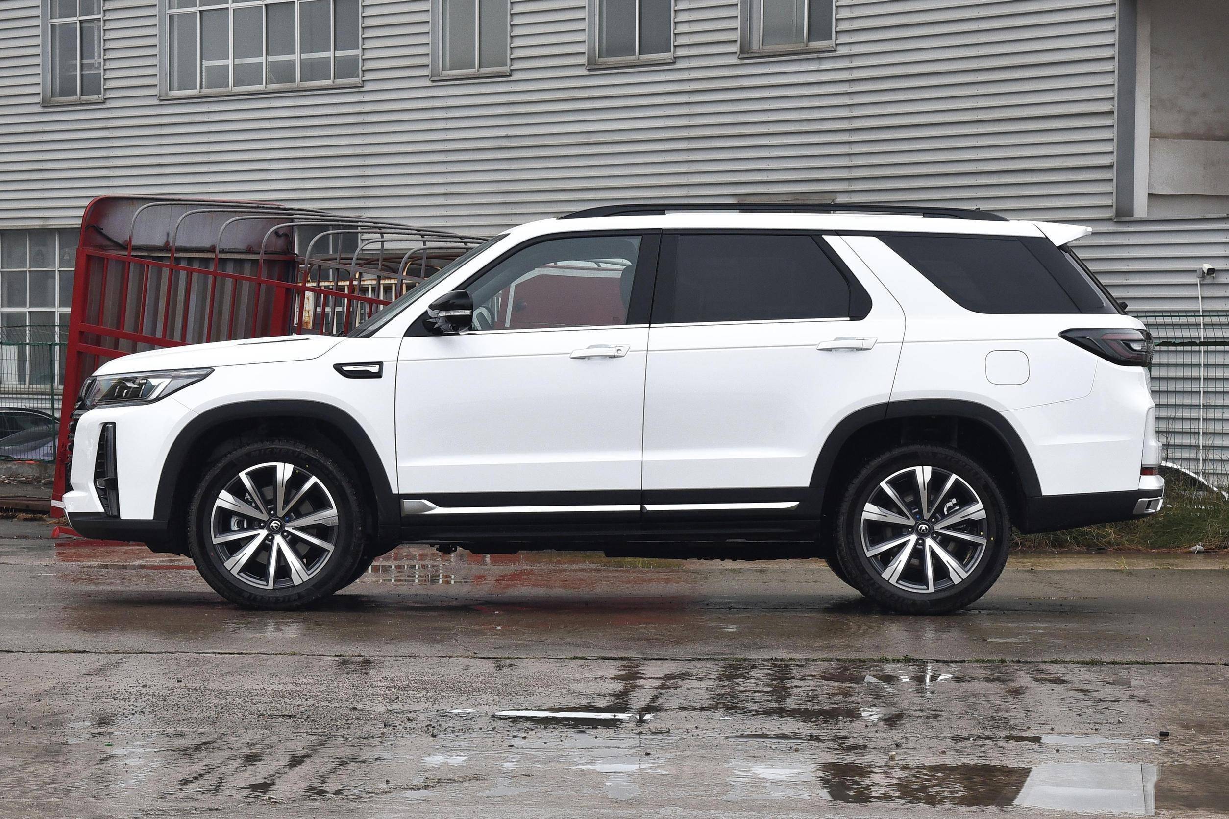 售17.59万起，全系2.0T+8AT，新长安CS95 PLUS来袭，不妨了解一下_搜狐汽车_搜狐网