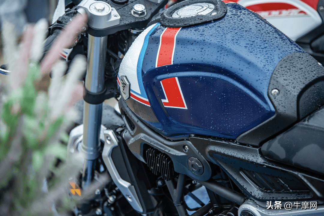 中排仿赛卷王无极RR525上市，售33980元！全新玩乐小排复古亮相_搜狐汽车_搜狐网