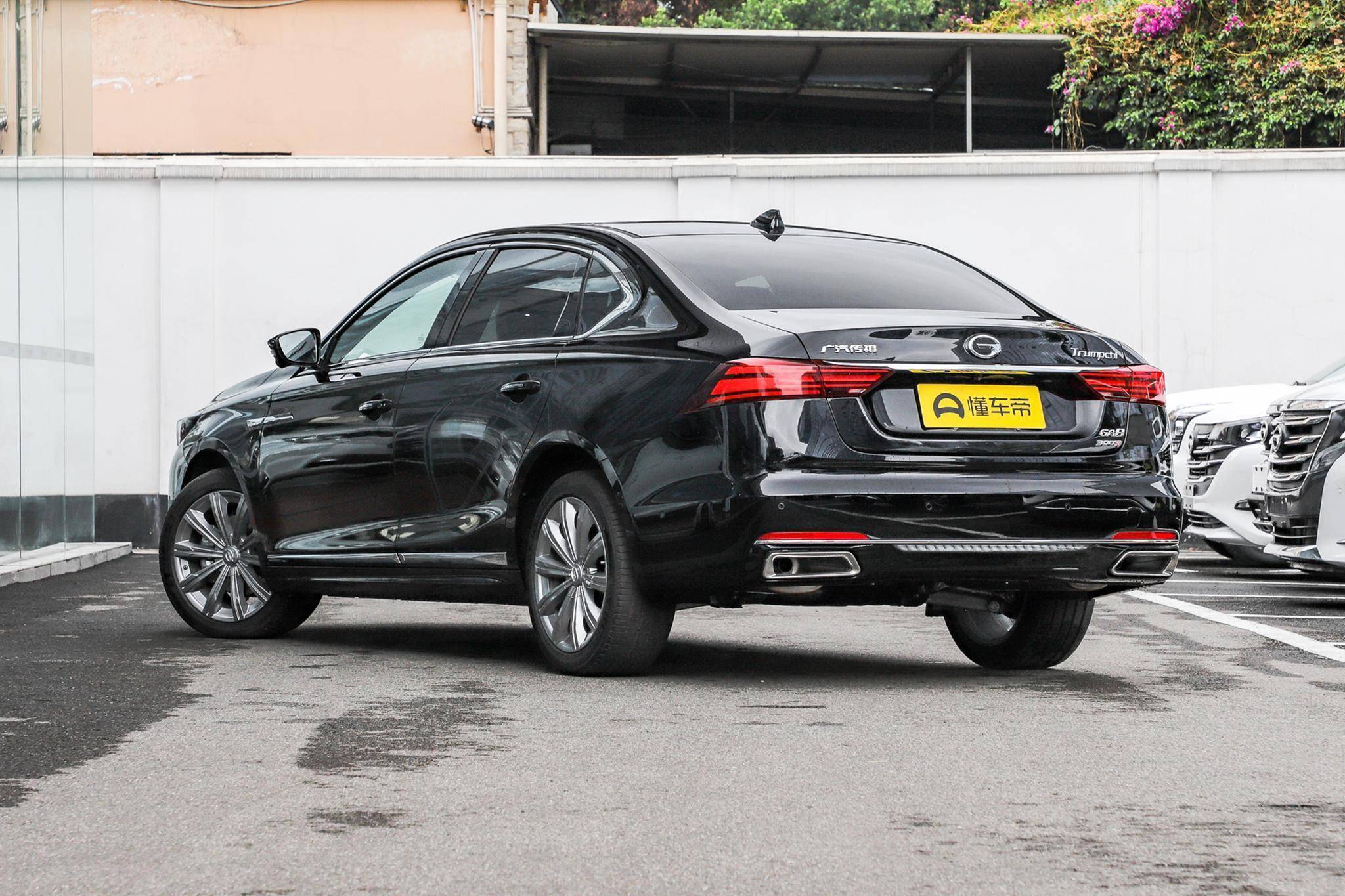 配置高尺寸大，标配252马力+6AT，售15.68万起，带你看传祺GA8_搜狐汽车_搜狐网