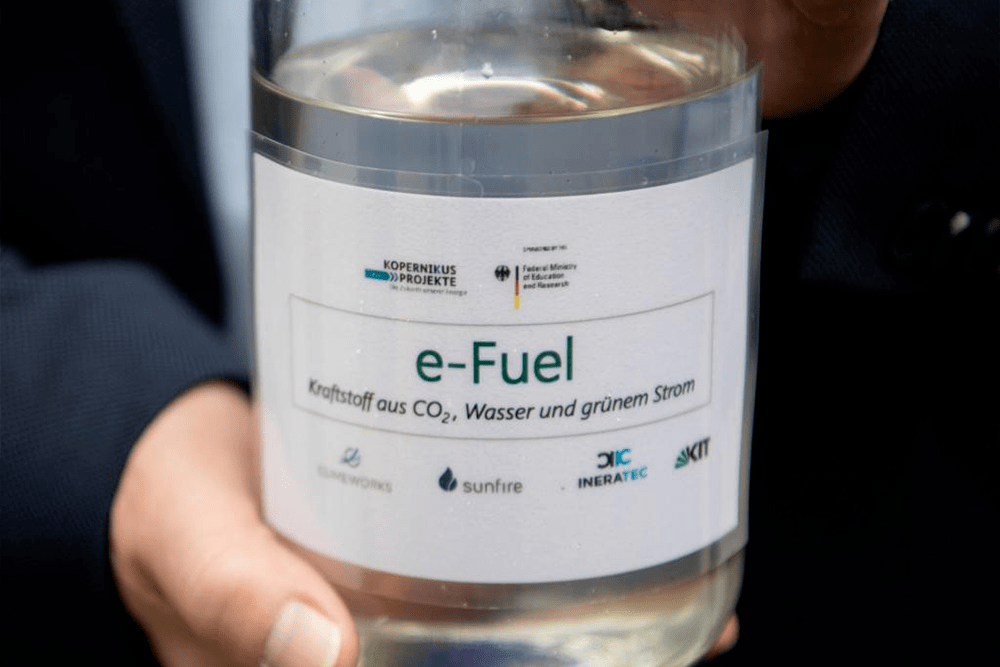 保时捷强推的人造汽油，让富豪们开大排量超跑时，少一点内疚！_搜狐汽车_搜狐网