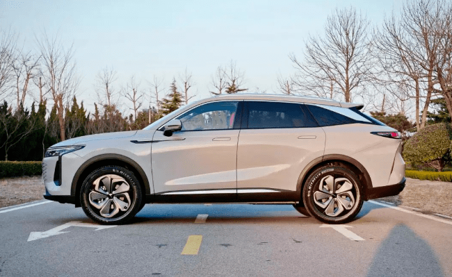 丐版也很香！全系2.0T+8AT，7座SUV，17.59万起，还看汉兰达？_搜狐汽车_搜狐网