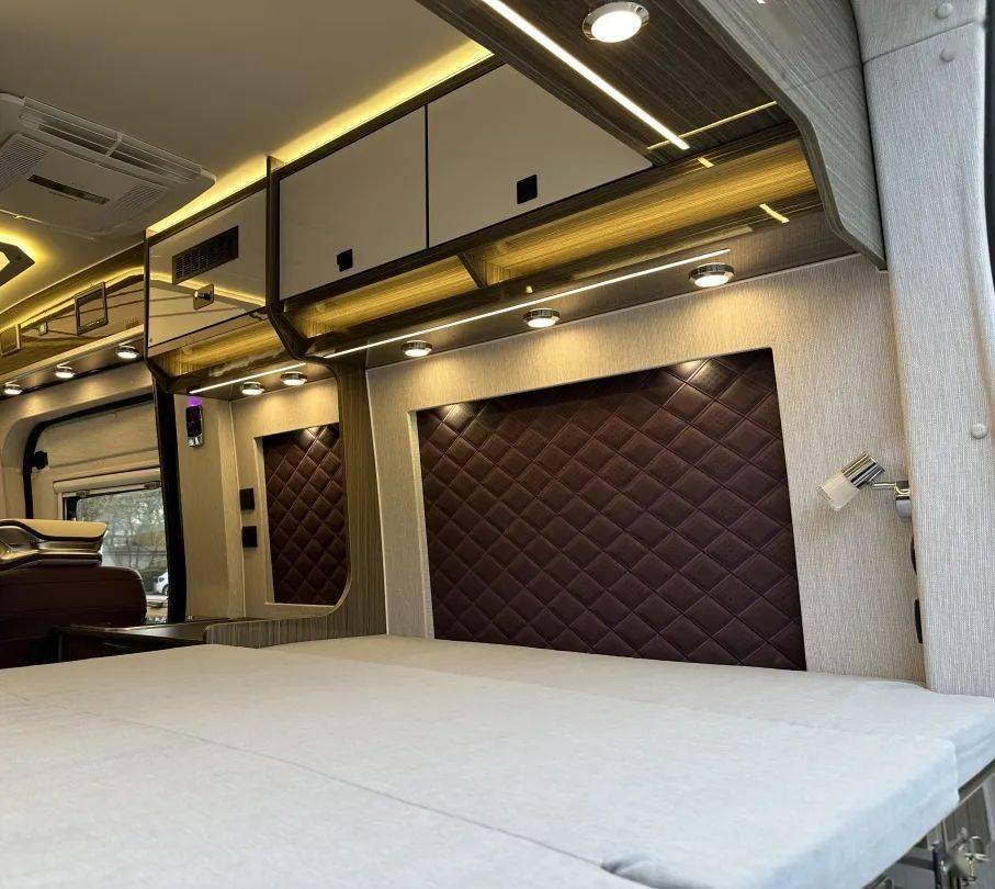 卫航B型新款黑豹来袭！福特V363底盘 2.3T+8AT 潮酷外观 不逊实力_搜狐汽车_搜狐网