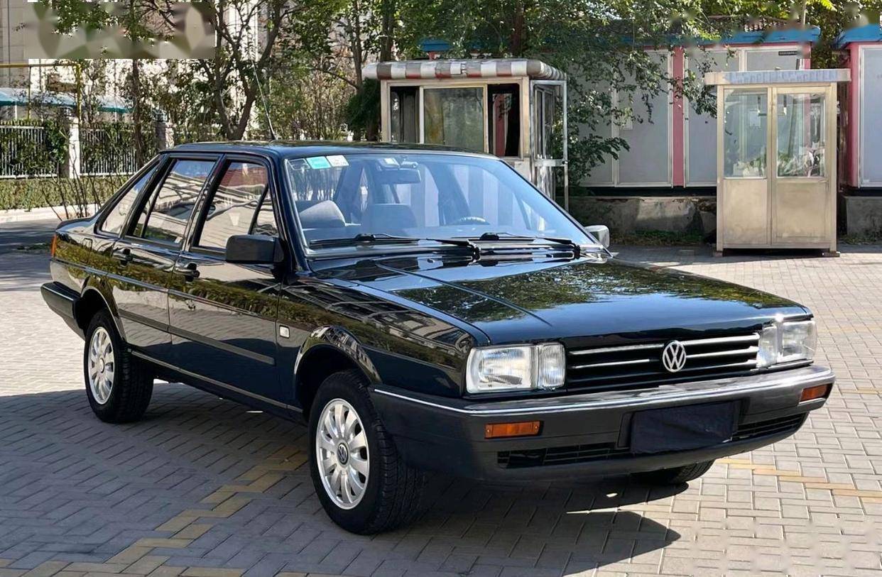 俗称“普桑”，造型方正，1.8电喷引擎+5MT，堪称大众最经典车型_搜狐汽车_搜狐网