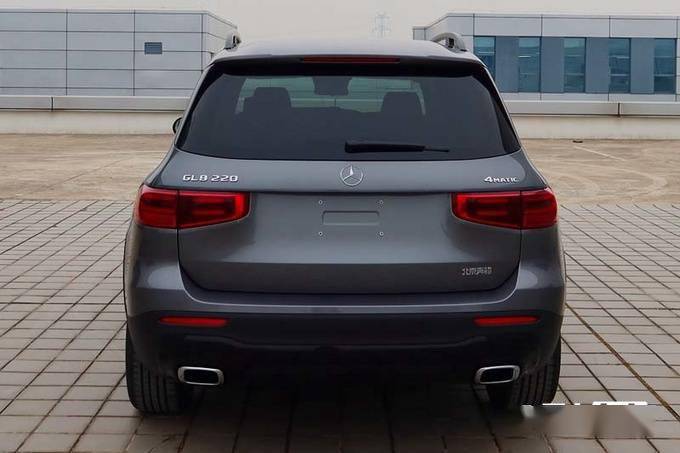 奔驰新GLB 2.0T实拍曝光！造型更运动 三季度上市_搜狐汽车_搜狐网