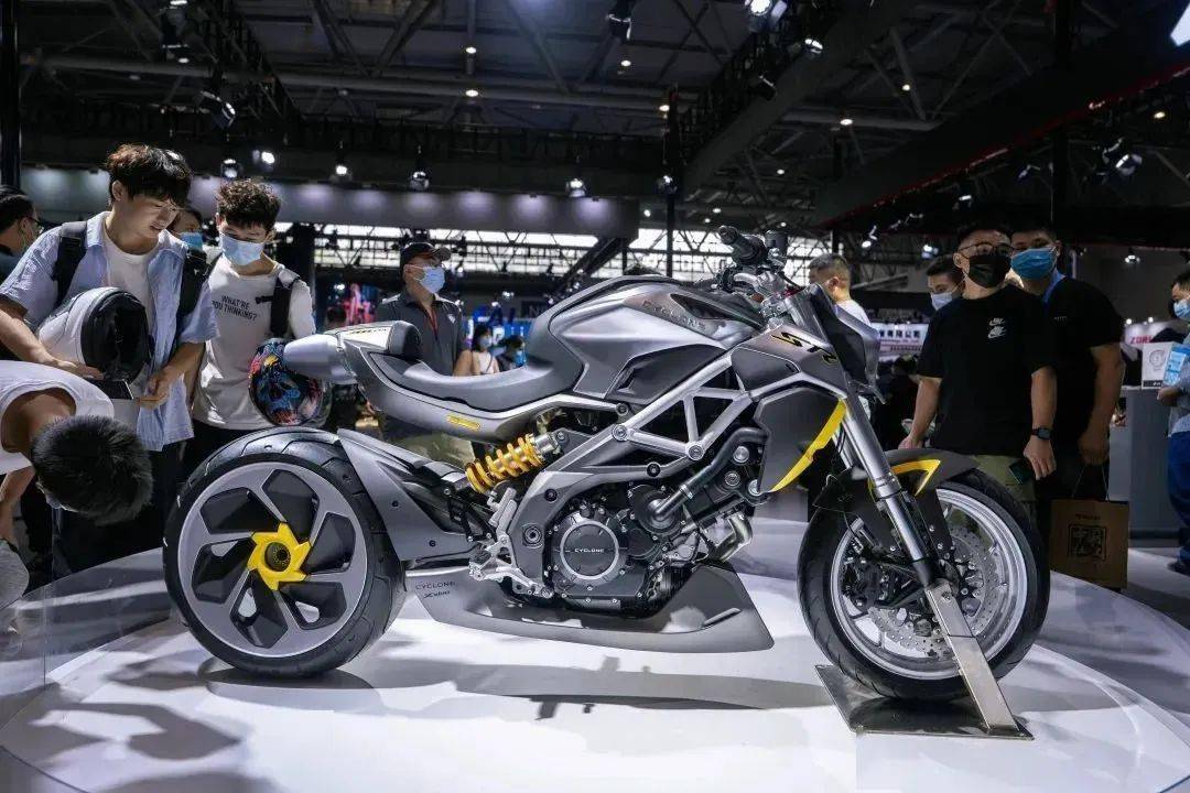 国产“大魔鬼”要来了，赛科龙RA900专利图曝光，量产车和概念车差距很大？_搜狐汽车_搜狐网