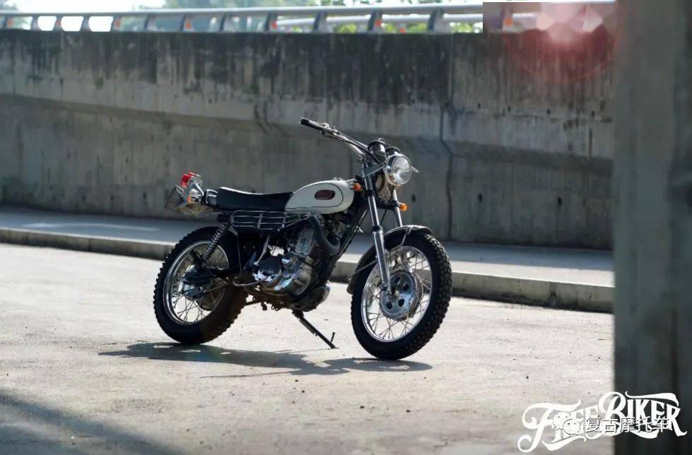 用经典复刻经典：当SR400遇上DT-1 | 每日一车_搜狐汽车_搜狐网