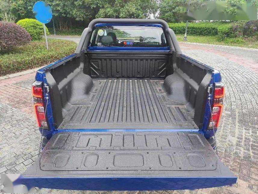 车长5米多，2.0T+8AT，11万就能买！_搜狐汽车_搜狐网