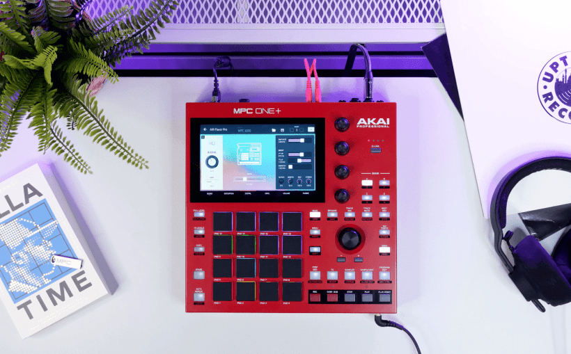 Akai 推出 MPC One+：硬盘升级，增加 Wifi 和蓝牙_设备_广告_接口