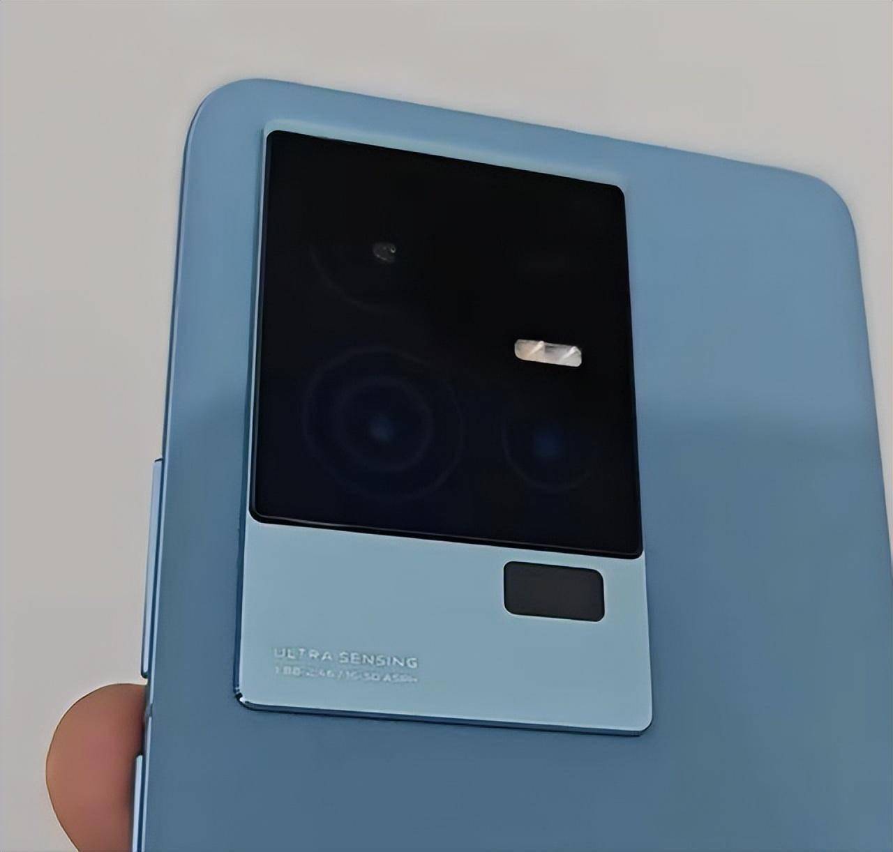 iQOO11s和红米K60Pro应该怎么选择？_手机_支持_屏幕