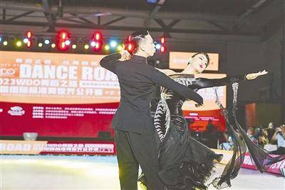 首届WDO舞蹈之路世界公开赛在郑起“舞”_赛事_文化_组别