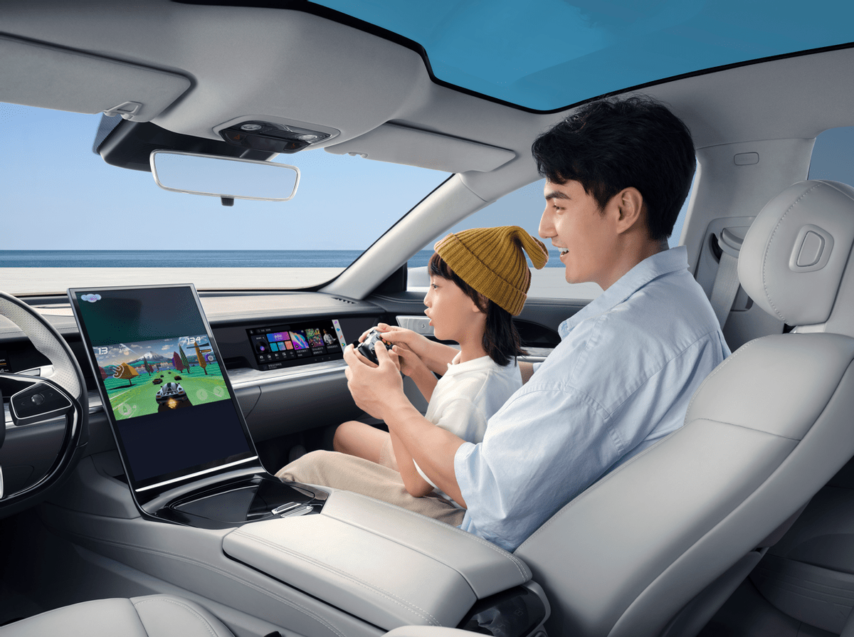 “七夕放价”下狠手 哪吒S 520km纯电车型与增程同价！_搜狐汽车_搜狐网