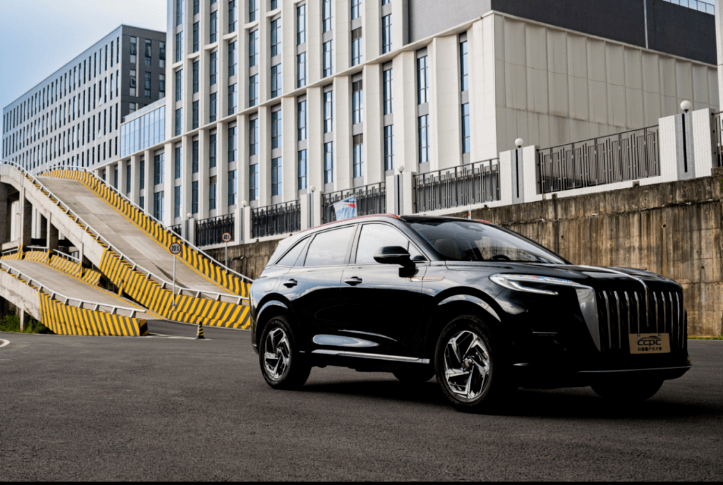 极限登顶！红旗HS3摘得CCPC汽车性能挑战榜爬坡性能挑战第一名！_搜狐汽车_搜狐网