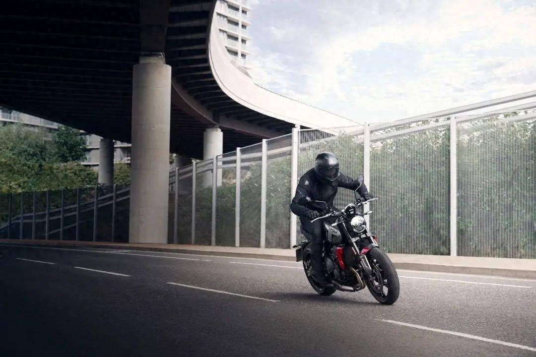 波塞冬的神器——Triumph Trident 660_搜狐汽车_搜狐网