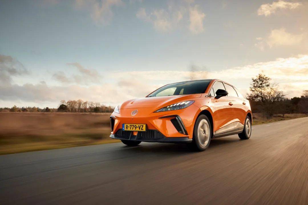 售11.58万起，MG4 EV出海冠军版上市_搜狐汽车_搜狐网