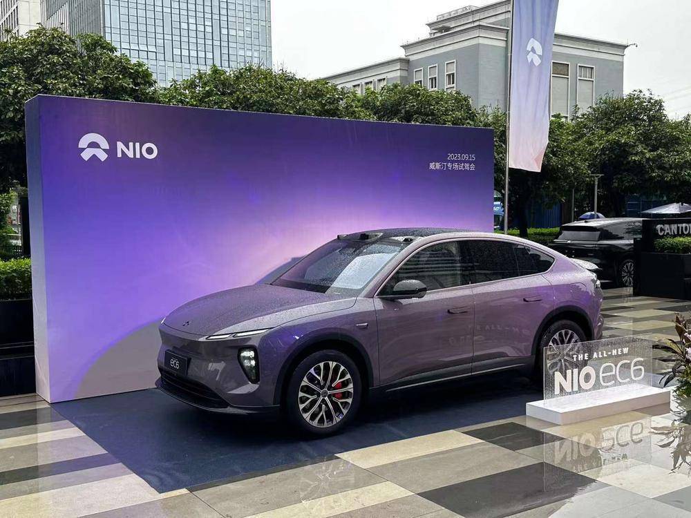 35.8万起售！蔚来智能电动轿跑SUV 全新EC6正式上市_搜狐汽车_搜狐网