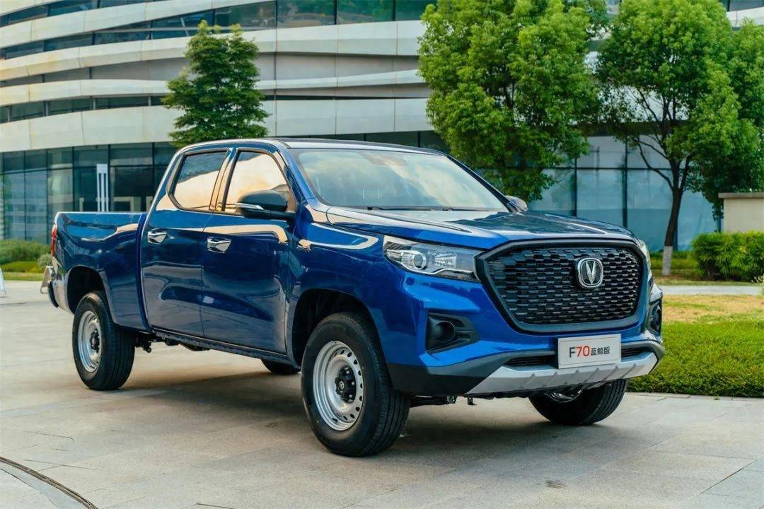 长安F70蓝鲸版实车曝光，挂V标搭2.0T蓝鲸发动机+8AT_搜狐汽车_搜狐网