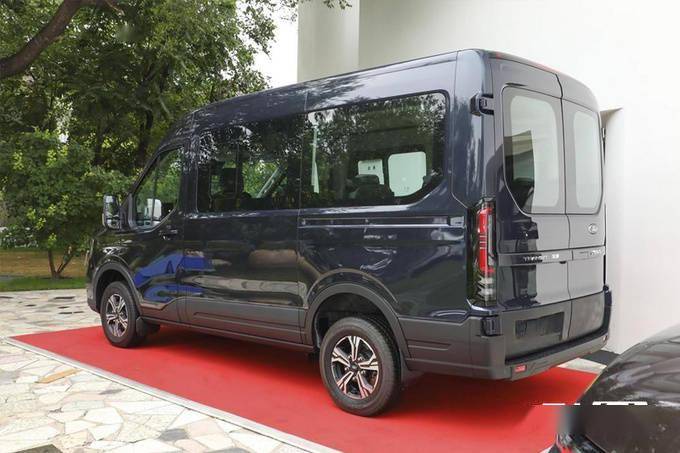 官方降价！江铃福特新全顺T8售15.38万起 升级2.3T_搜狐汽车_搜狐网