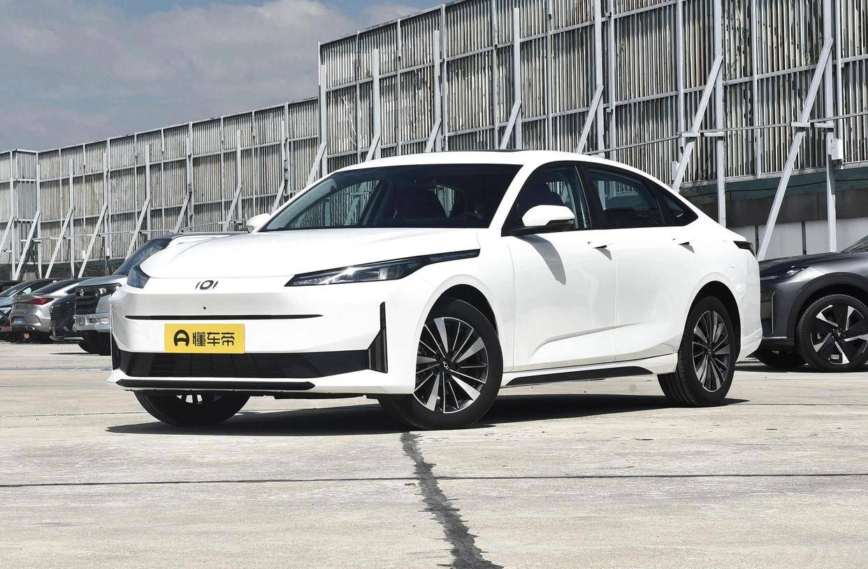 颜值高动力强，长安启源A05销售价仅8.99万，性能如何？_搜狐汽车_搜狐网