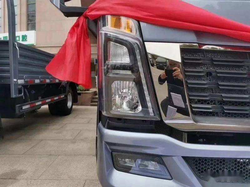 轻卡装上8AT，重汽HOWO统帅“闪电侠”打的什么算盘？_搜狐汽车_搜狐网
