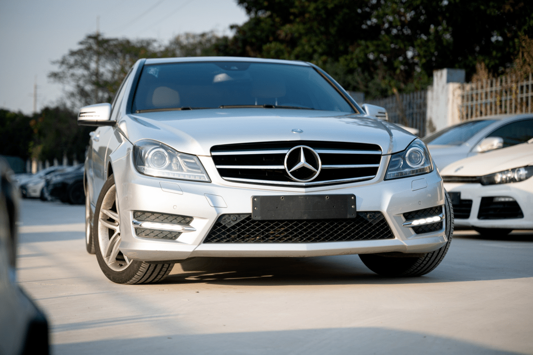 【路试笔记】舍不得开，舍不得带人，还舍不得换——二手奔驰W204代C260_搜狐汽车_搜狐网