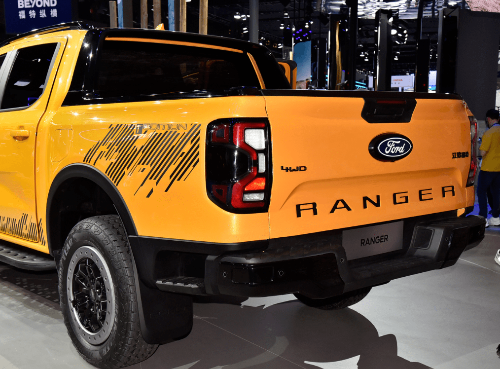 全系2.3T＋8AT，可选四驱、手动，柴油/汽油，14万即可入手！_搜狐汽车_搜狐网