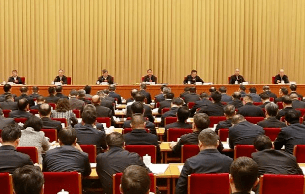 屠宰场开工率38.76%，冬至猪价要“入8元/斤”？_农村_市场呈现_农业